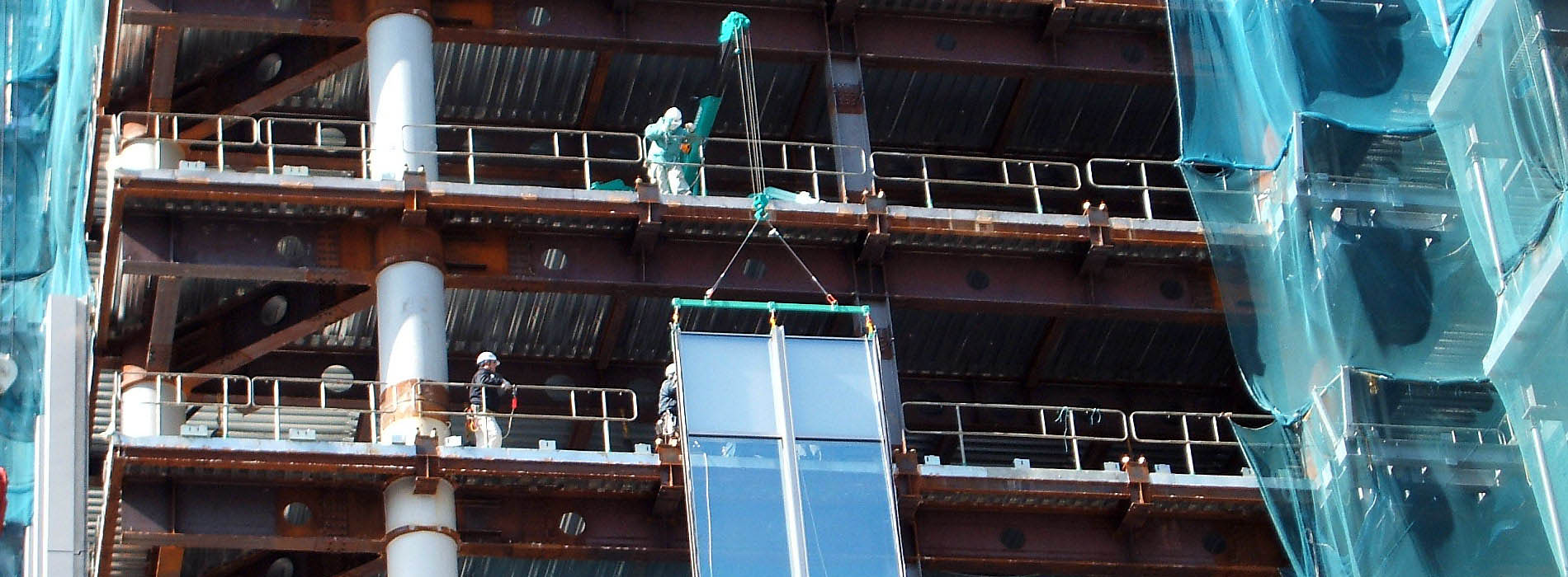 Mini Crane Applications - MAEDA Mini Cranes